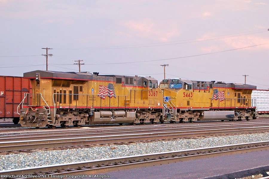 UP 5367 & 5443 Helper Set